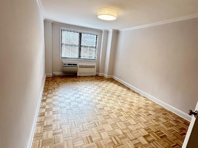 442 W 57th Street 4A