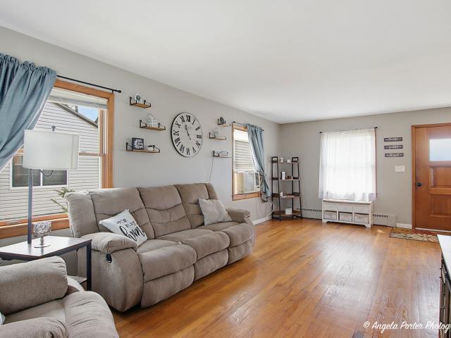 442 W Oriole Trail, Cary, IL 60013 | MLS #12619 | Compass