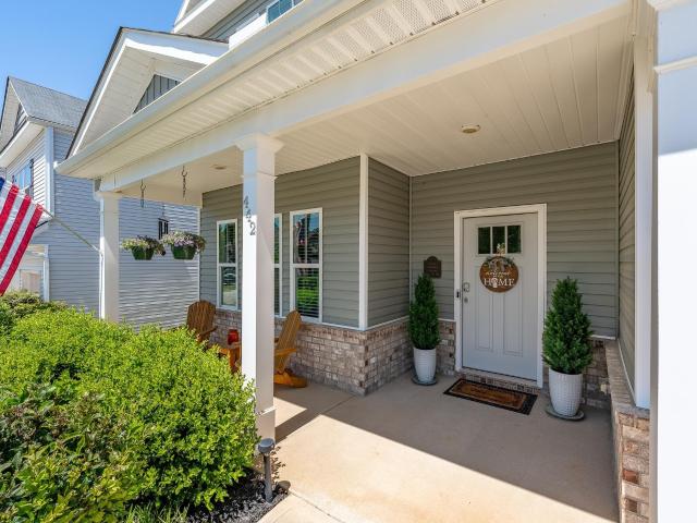 442 Wolfbend Road