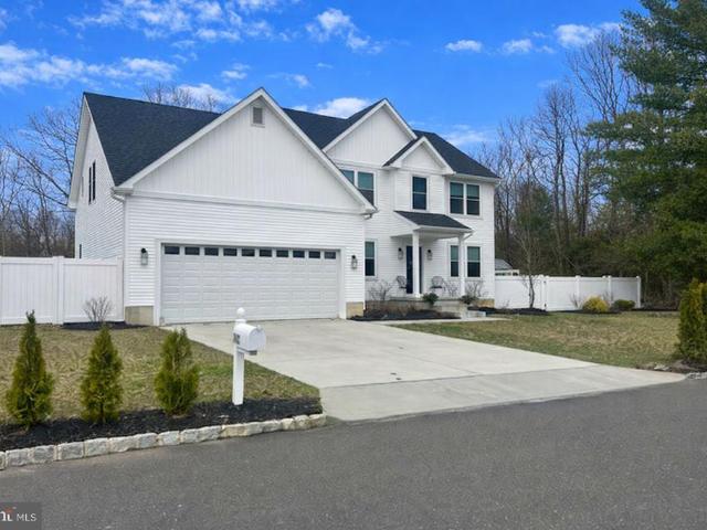 442 Waterfords Edge Court