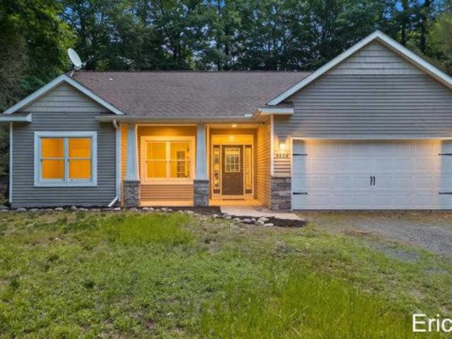 4434 N Pine Ave, Mears, MI 49436
