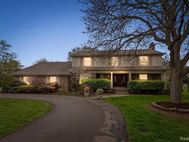 4436 Ardmore Ct, Bloomfield Hills, MI 48302