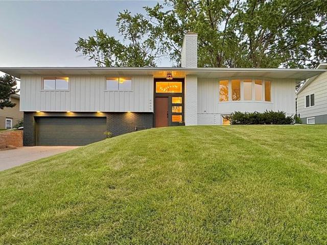 4436 Claremore Dr, Edina, MN 55435