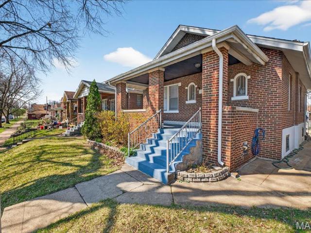 4437 S 37th St, Louis, MO 63116 | Compass