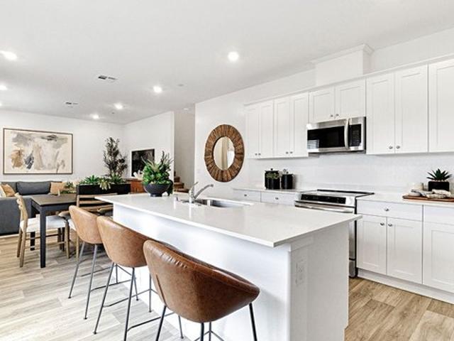 4438 N Cleveland Ave, Fresno, CA 93723