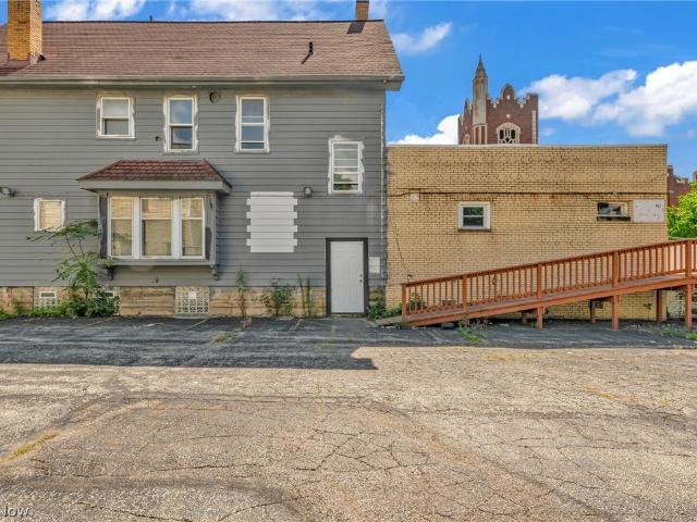 4438 Pearl Road