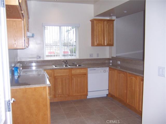 4438 Vista Del Monte Avenue 201