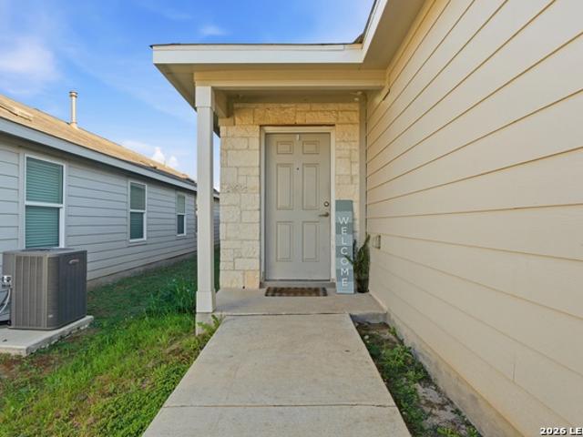 4438 Zoe Pass