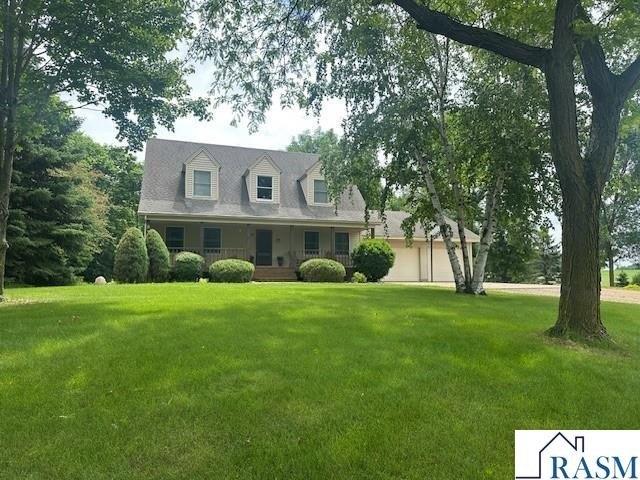 44395 Hillside Ct, Saint Peter, MN 56082