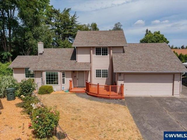 4439 Fern Ct NE, Salem, OR 97305