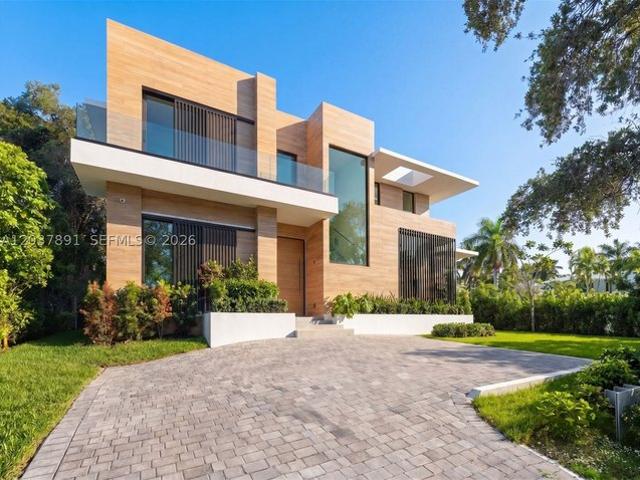 4430 Nautilus Dr, Miami Beach, FL 33140