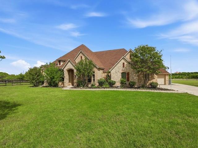 4430 Bucking Bronc Dr, Fort Worth, TX 76126