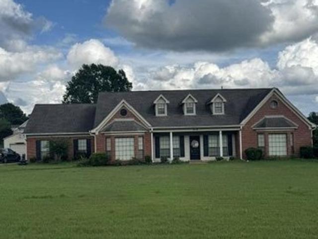 4430 Summers Pl Dr, Olive Branch, MS 38654