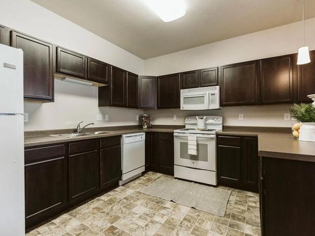 4430 21st St SE, Mandan, ND 58554