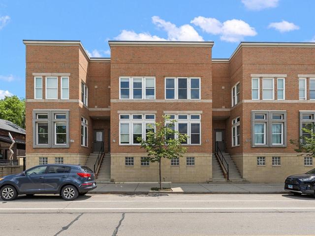 4430 3rd Street # Nine on 3rd