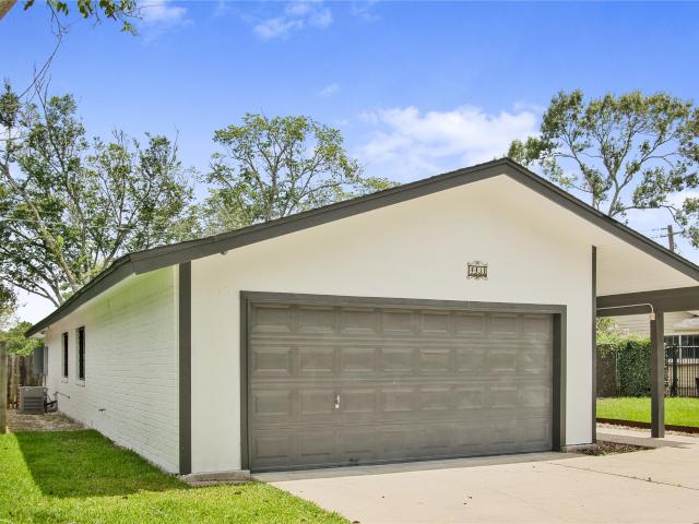 4431 Ravine Drive