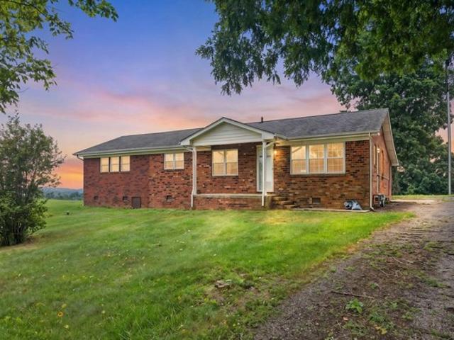 4431 Riggs Rd, Pikeville, TN 37367