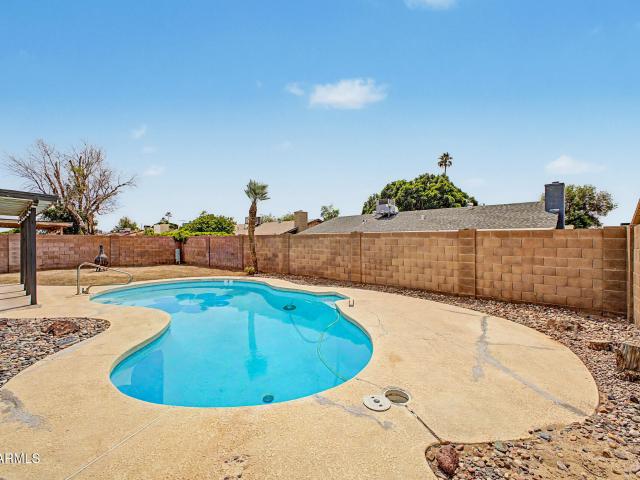 4431 w garden drive