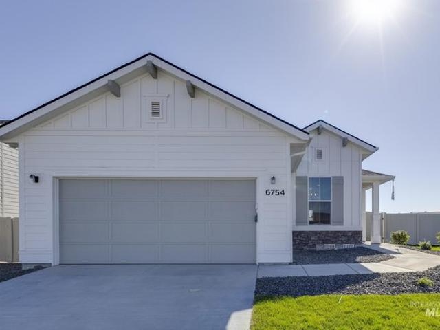 4432 N Alameda Creek Ave, Meridian, ID 83646