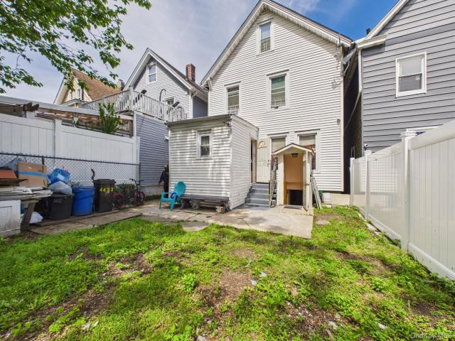 4432 Carpenter Avenue