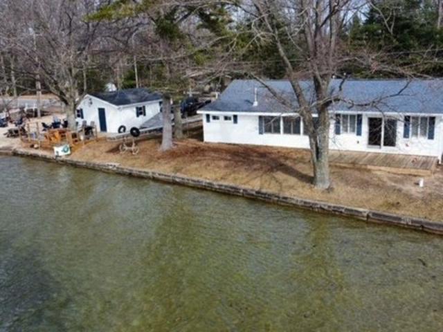 4432 E Cedar Lake Dr, Greenbush, MI 48738