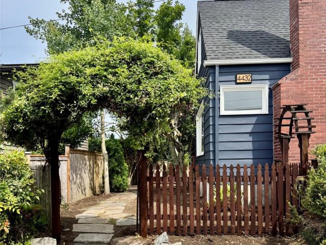 4432 SW 102nd Street