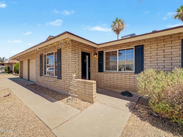 4432 w mercer lane