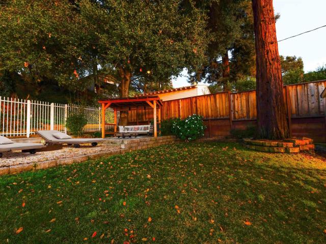 4433 Fair Ave