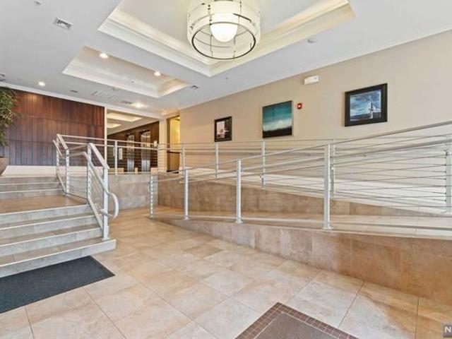 443 2Nd St # 406