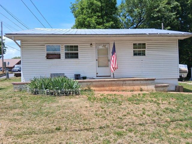 443 and 437 Jefferson Ave, Newport, TN 37821