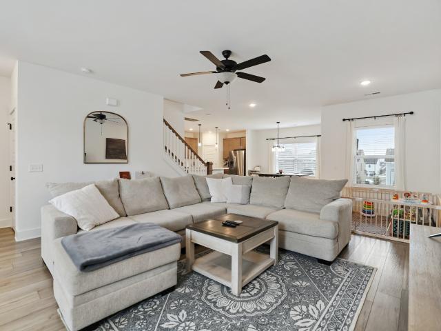 443 Black Walnut Dr