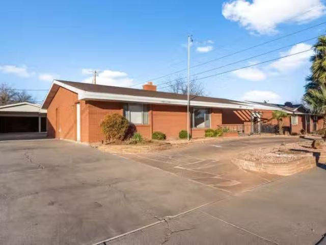 443 E 700 S, Saint George, UT 84770 MLS 25 257397