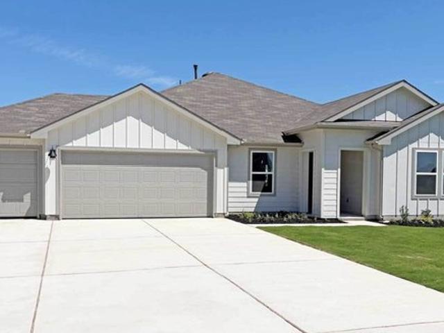 443 McGinty Meadow Dr, Lockhart, TX 78644