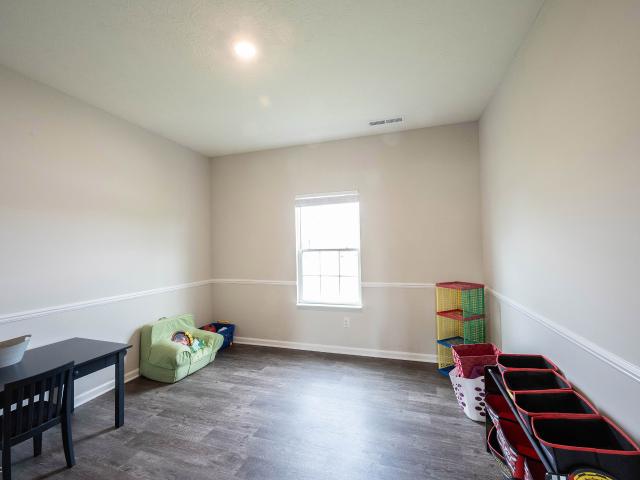 443 N Quartz Lane