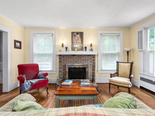 443 Parkview Drive
