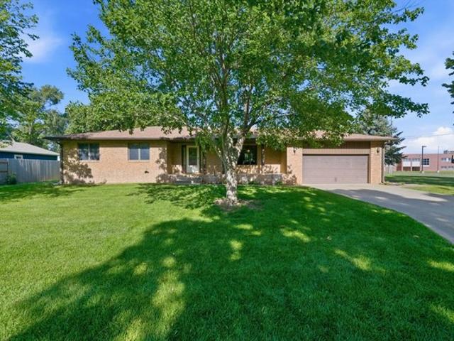 443 Ven John, Andale, KS 67001