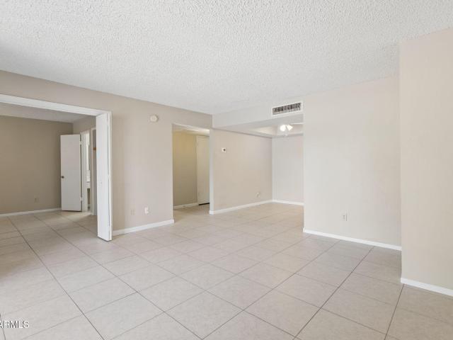 4444 e paradise village parkway n # 129