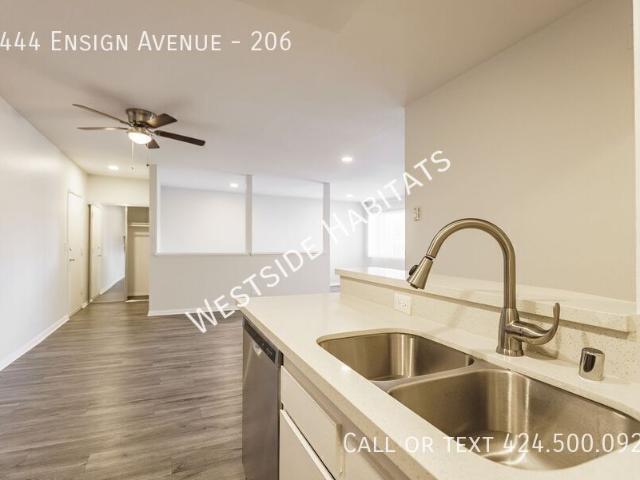 4444 Ensign Gorgeous, fully renovated building located in Toluca Lake