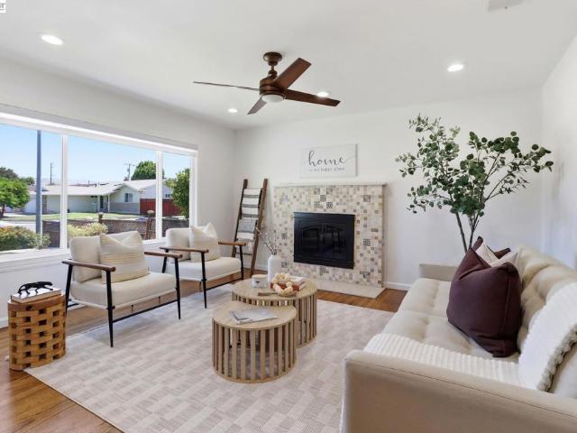 4444 Gibraltar Dr