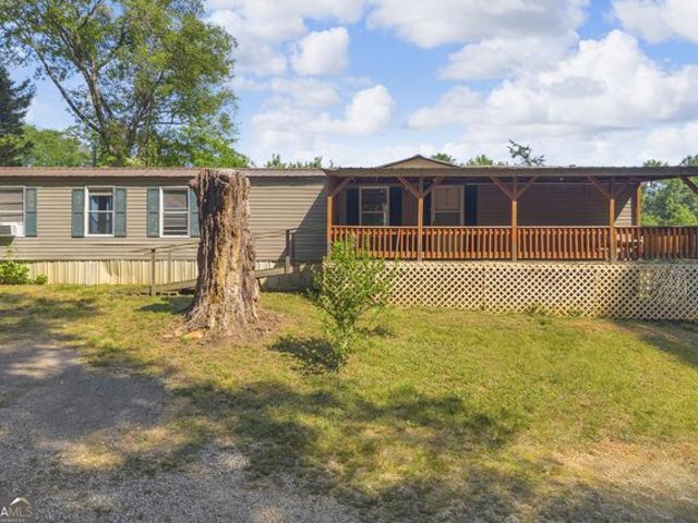 4444 Riverdale Rd, Toccoa, GA 30577