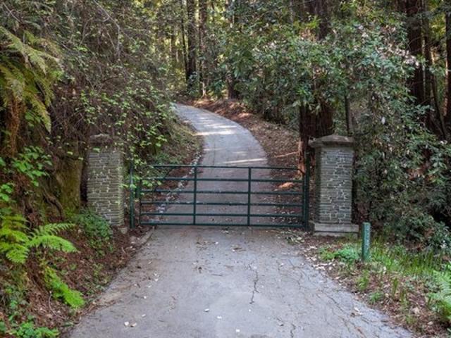 4444 Trout Gulch Rd, Aptos, CA 95003