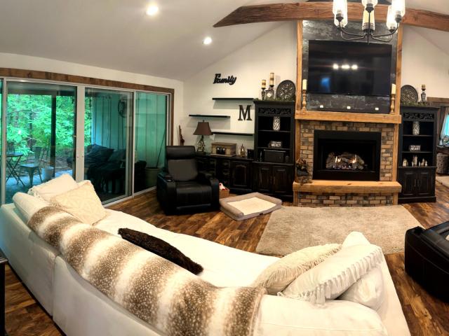 4445 Liberty Road