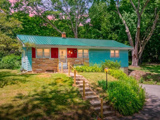 4445 Sassafras Lane