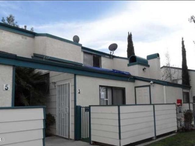 44460 E 15th St Apt 3, Lancaster, CA 93535