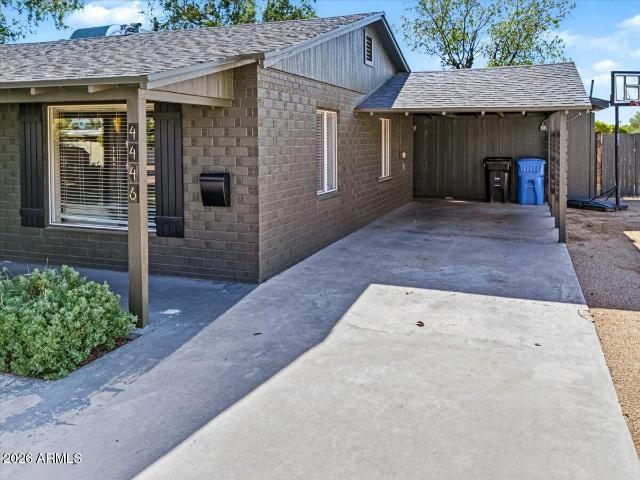 4446 N 33RD Place