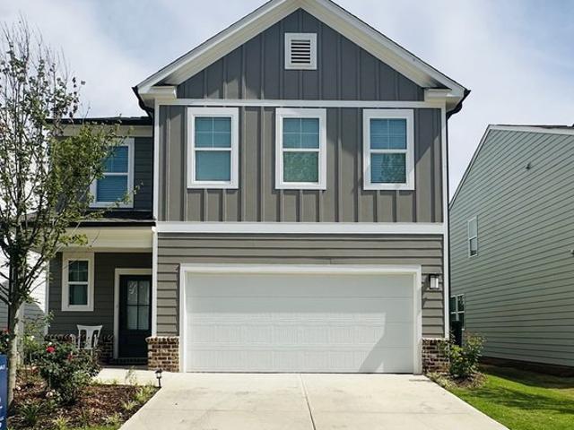 4446 Buttonwood Ln, Lilburn, GA 30047