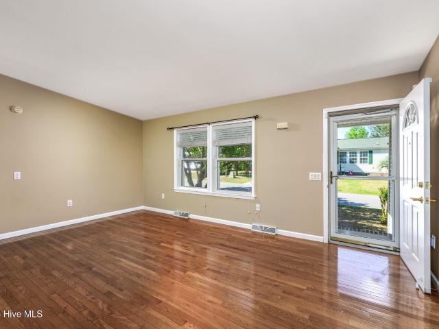 4447 Champlain Drive