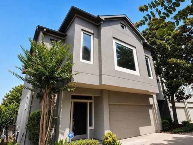 4448 Center St, Houston, TX 77007