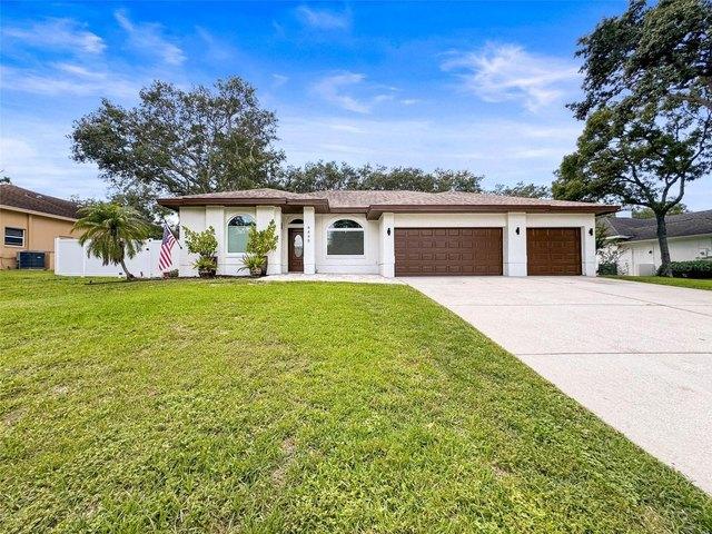 4448 Glenbrook Dr, Palm Harbor, FL 34683