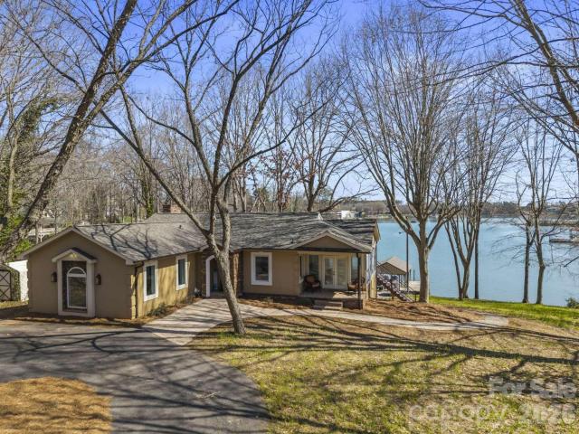 4448 Hill Street